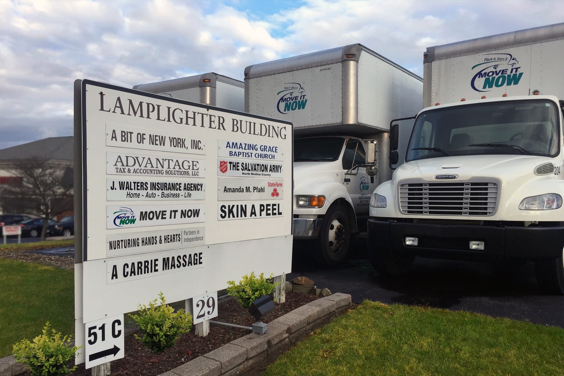 Commercial Loading and Unloading Moving Services - Move It Now